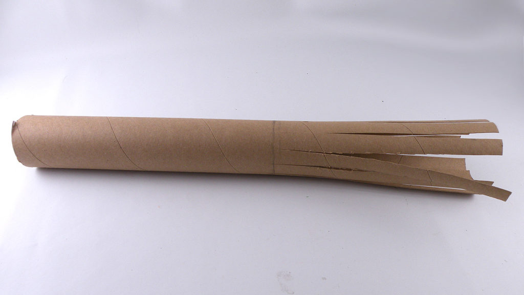 Flameless DIY Tiki Torches (Crafts with Wrapping Paper Rolls)