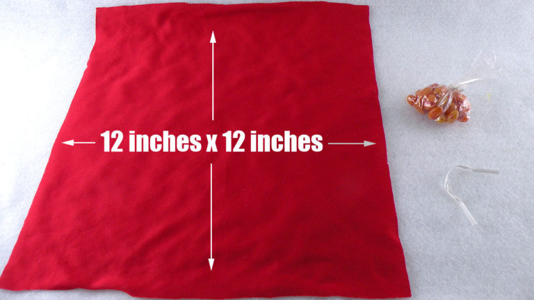 DIY Football Party Favors (DIY Penalty Flags)