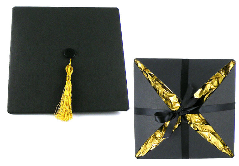 DIY Graduation Cap Card Holder - Customize to Match School Colors