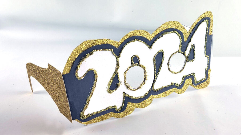 Amazing DIY 2023 New Year's Glasses (Free Printable Pattern)